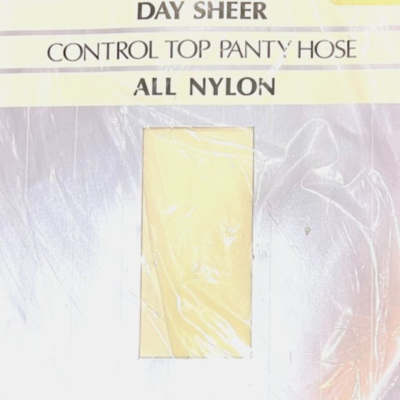 Day Sheer | Accessories | Day Sheer Control Top Pantyhose White ...